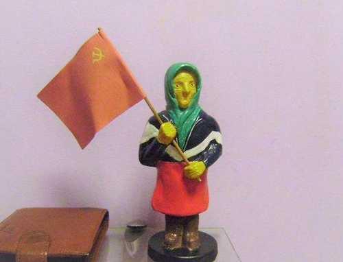 Бабушка с флагом СССР, Бабуля с Красным знаменем