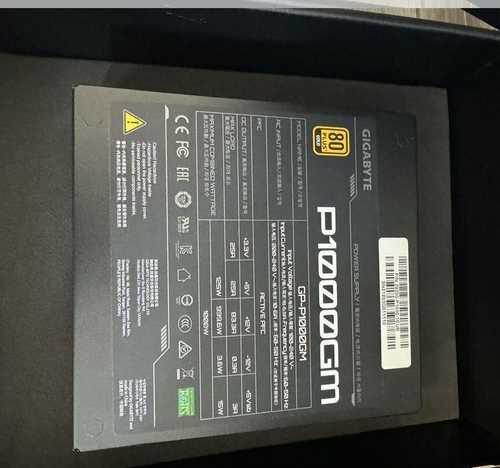 Блок питания gigabyte P1000GM 80  gold 1000W