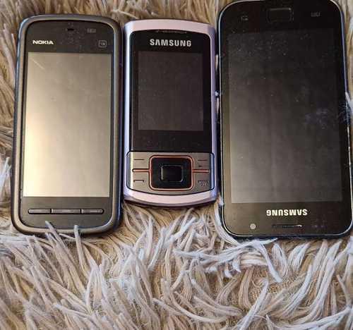 Samsung B2700