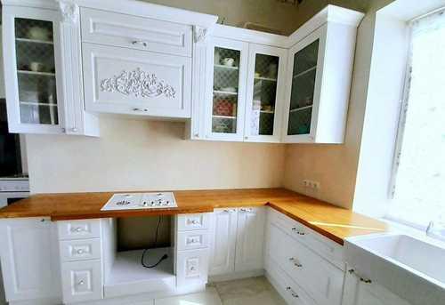 Шикарный кухонный гарнитур в классическом стиле