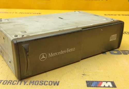 CD чейнджер Mercedes-Benz W210 M112.941 3.2 1998