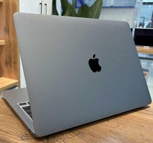 MacBook Pro 13 2022 M2/8gb/256gb Space Gray TouchB