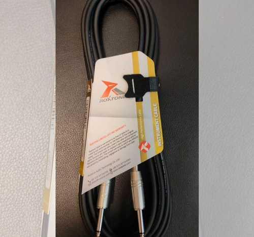 Инструментальный кабель roxtone sgjj100/5