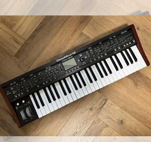 Синтезатор Behringer Deepmind 12