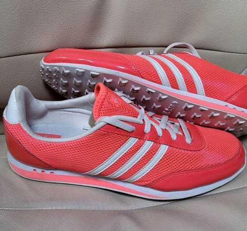 Яркие кроссовки adidas NEO26.5 см