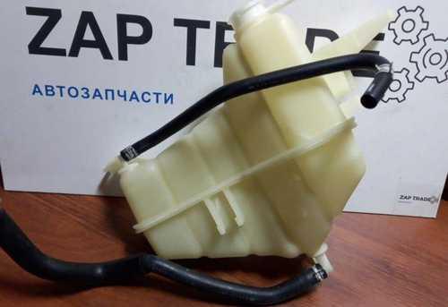 Бачек расширительный VQ37VHR VQ35HR (217101CL0B)
