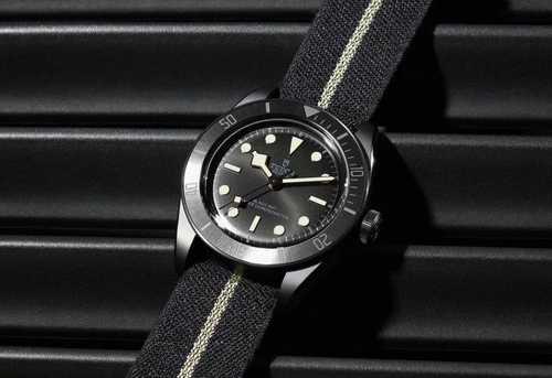 Часы Tudor Black Bay Ceramic M79210CNU-0001, 41мм