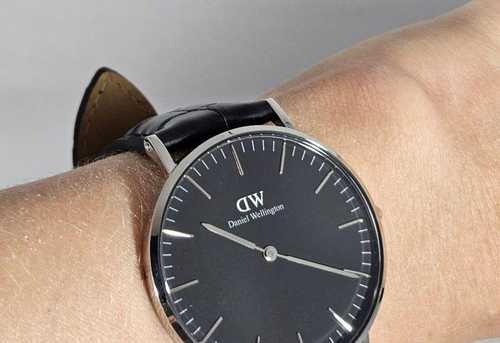Часы Daniel Wellington Reading DW00100147