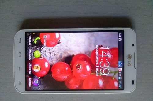 Смартфон LG-P715 L7 Optimus Dual Sims