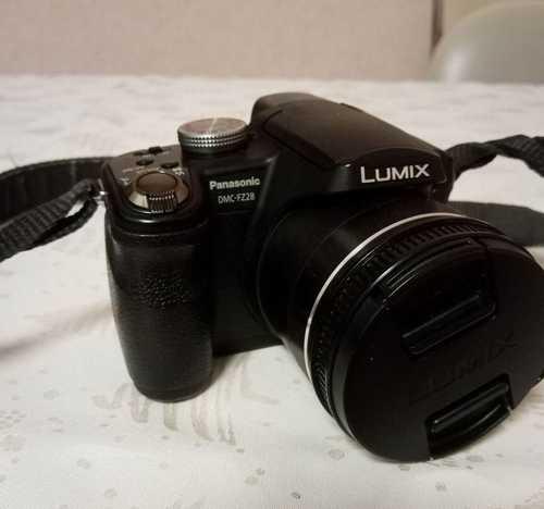 Фотоаппарат Panasonic Lumix DMC-FZ28