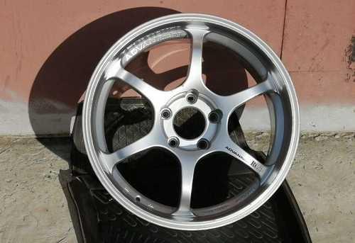 Диск 17 Yokohama Advan Racing