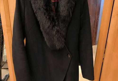 Пальто женское зимнее 42-44 с мехом