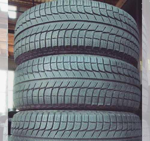 Michelin Latitude X-Ice 275/45 R20