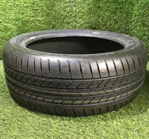 Goodyear EfficientGrip 245/45 R19