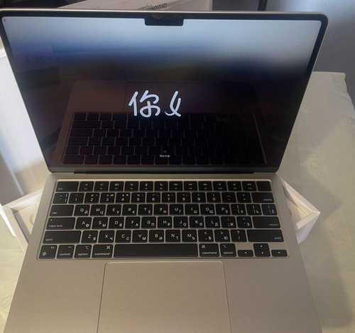 Macbook Air 13 M2 8 256 Starlight MLY13 новый