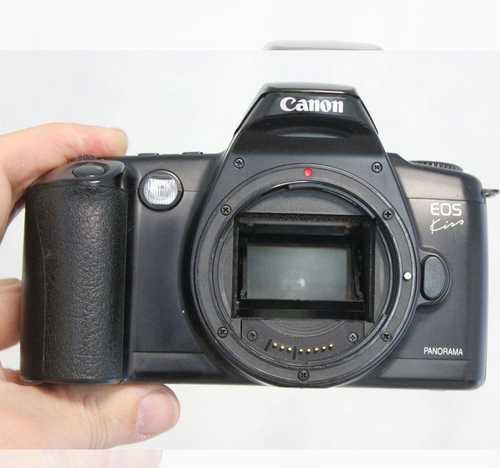 5) Canon EOS Kiss Panorama (Japan)