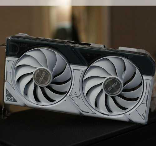 Asus RTX 4060 Dual OC 8G White