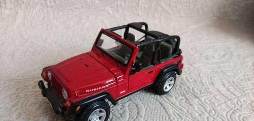 Модель автомобиля Maisto Jeep