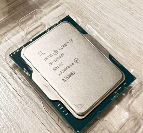 Процессор Intel Core i5 12400F