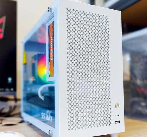 Игровой mini пк Intel 8 ядер / RX 470 / SSD 240Gb