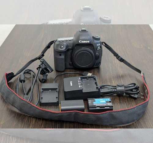 Canon eos 5D mark iv body