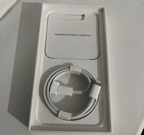 Кабель для зарядки iPhone