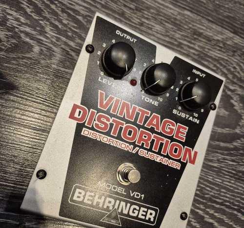 Педаль эффектов Behringer Vintage Distortion