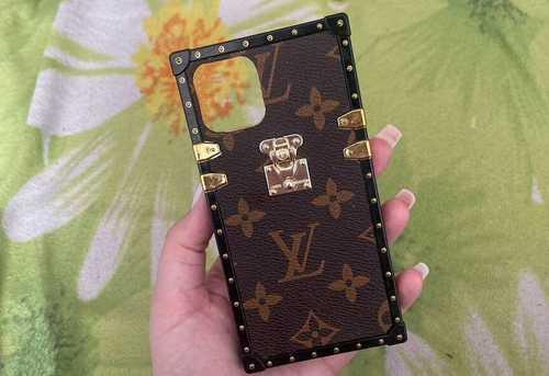 Чехол на iPhone 11 pro louis vuitton