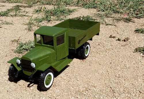 Сборная модель грузовика зис 5 в масштабе 1/16