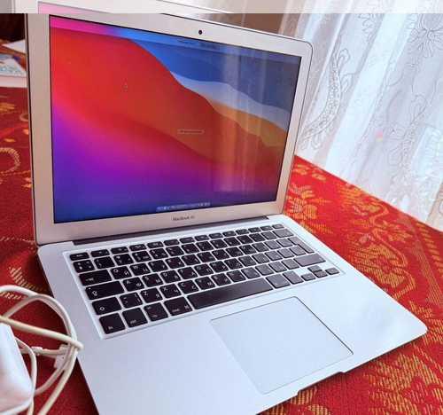 Ноутбук Apple MacBook Air 13" MQD32 RU/A 8GB 128GB