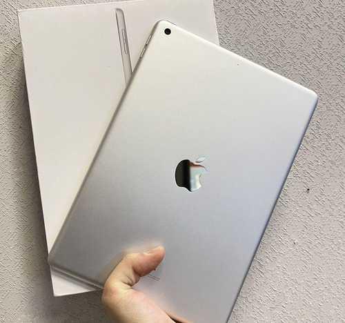 Apple iPad (9th Gen) Wi-Fi 64 гб серебристый 100%