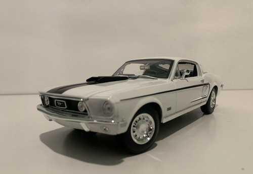 Модель 1:18 Ford Mustang Cobra 1968 год