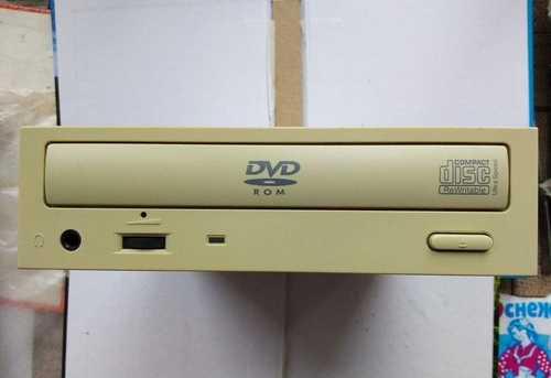 CD-R, CD-RW, DVD привод (IDE интерфейс)