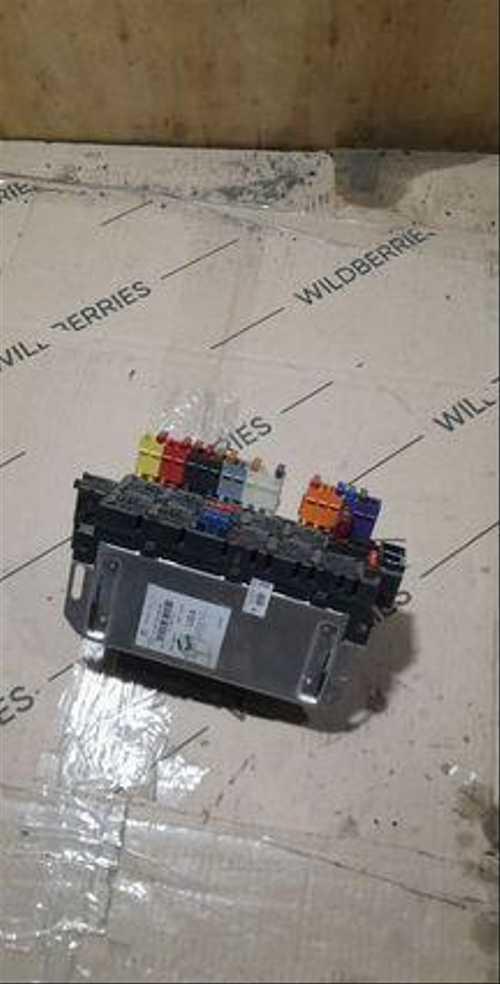 Блок предохранителей по капот mersedes w220