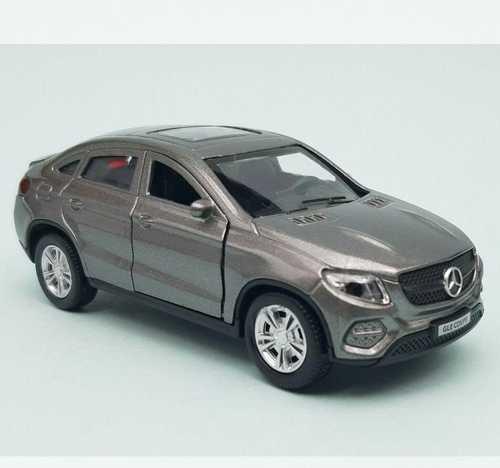 Mercedes-Benz GLE металлическая модель 1:40