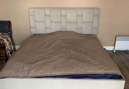 Кровать двухспальная 180 200 с матрасом