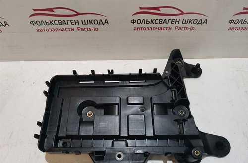 Площадка под аккумулятор Шкода Фольксваген