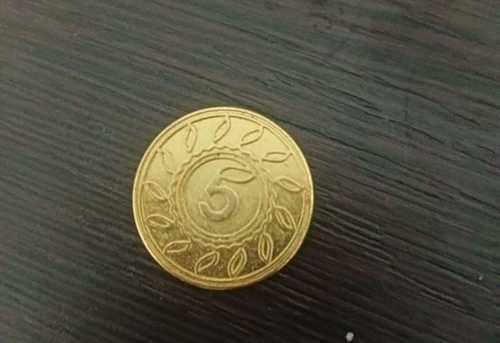 Золотая монета пятерочка