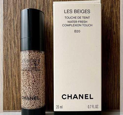 Chanel Les Beiges Water-Fresh Complexion B20