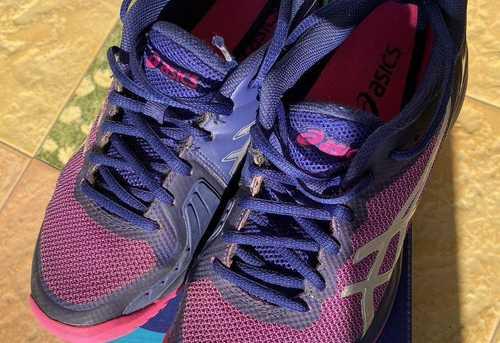 Кроссовки теннисные asics р-р 37