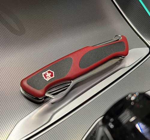 Нож мультитул Victorinox RangerGrip 78, 130 мм