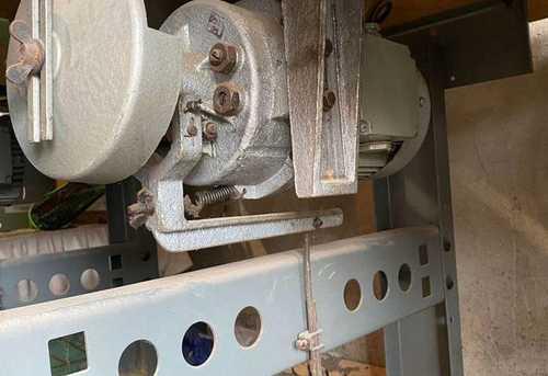 Промышленная швейная машина класс 97А и оверлок