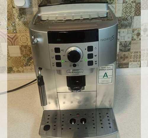 Кофемашина зерновая DeLonghi ecam 22.110 SB