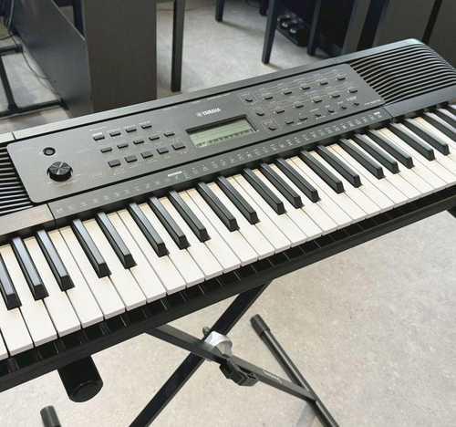 Синтезатор Yamaha psr-e273