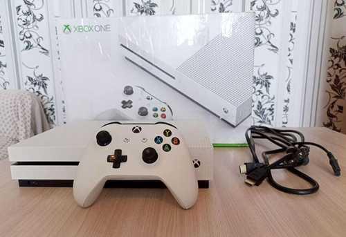 Xbox One s 500gb + 2 подарка