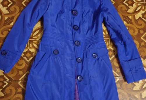 Пальто женское демисезонное 44 размера