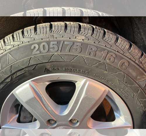 Continental VanContact Winter 205/75 R16C