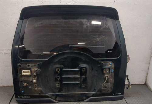 Петля крышки багажника Mitsubishi Pajero, 2010