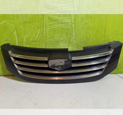 Решетка радиатора Geely Emgrand EC7 06801152