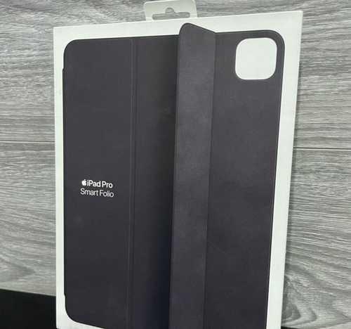 Чехол на iPhone 11